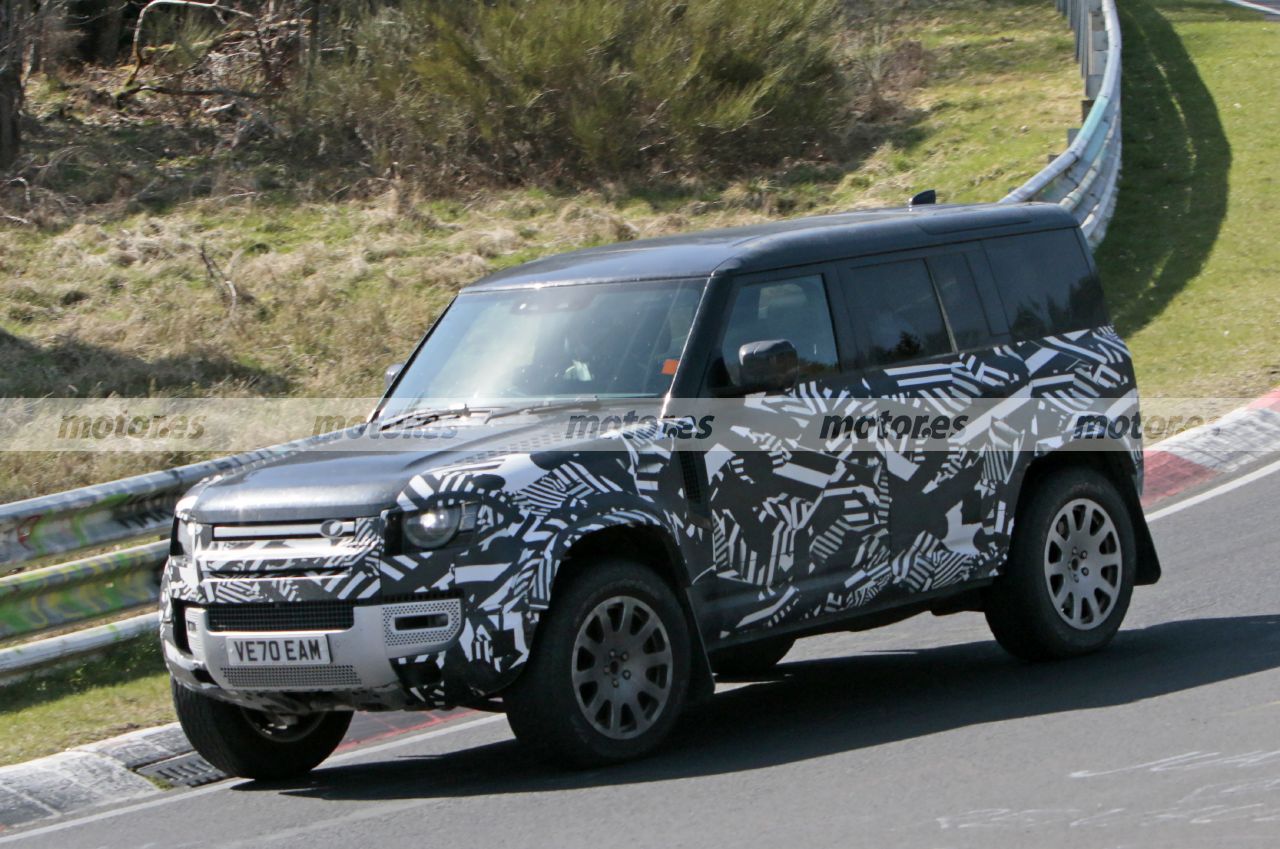 Primeras fotos espía de la mula del Land Rover Defender SVR 2024 de Bowler