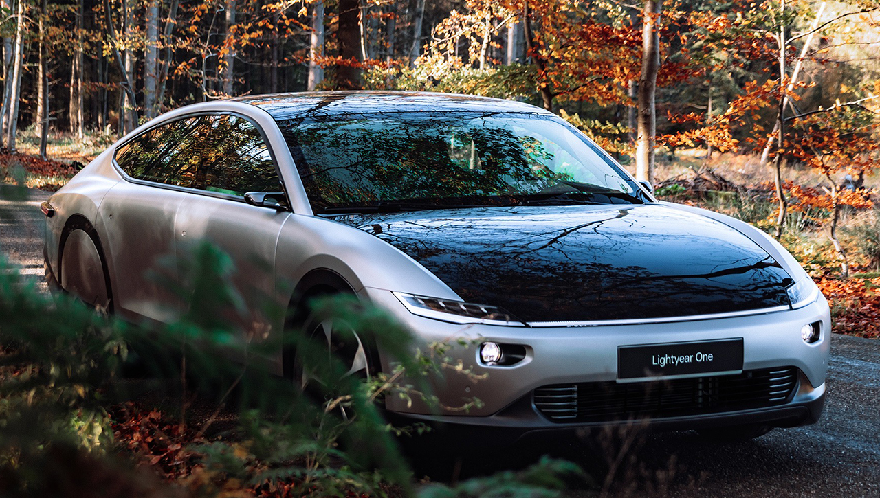 Los colosales precios del Lightyear One, el coche solar más eficiente ...
