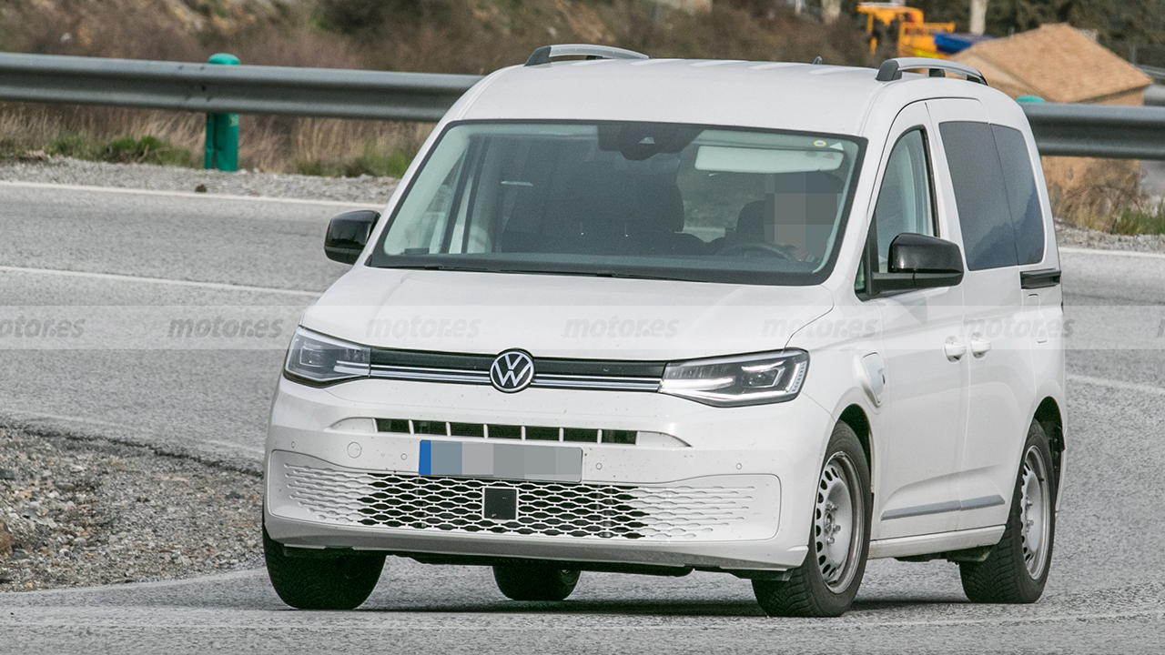 Volkswagen Caddy eHybrid, cazada la esperada versión híbrida enchufable