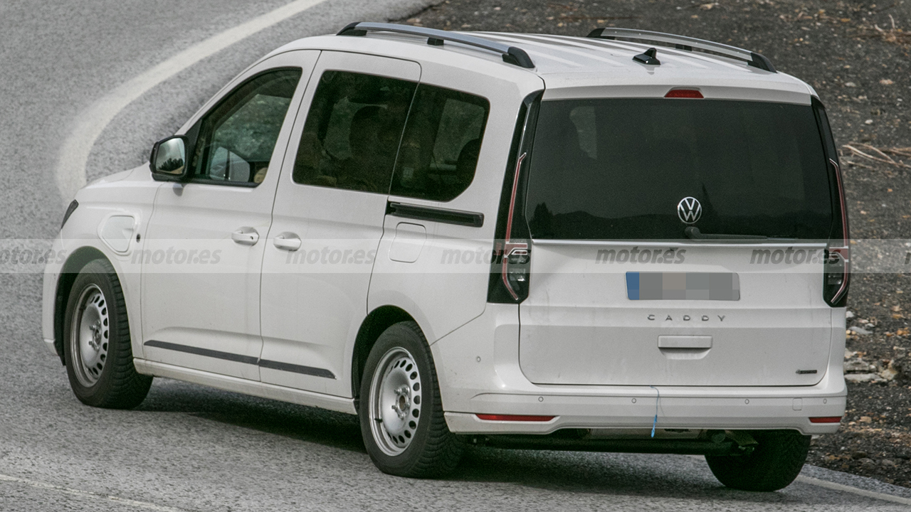 Volkswagen Caddy eHybrid, cazada la esperada versión híbrida enchufable