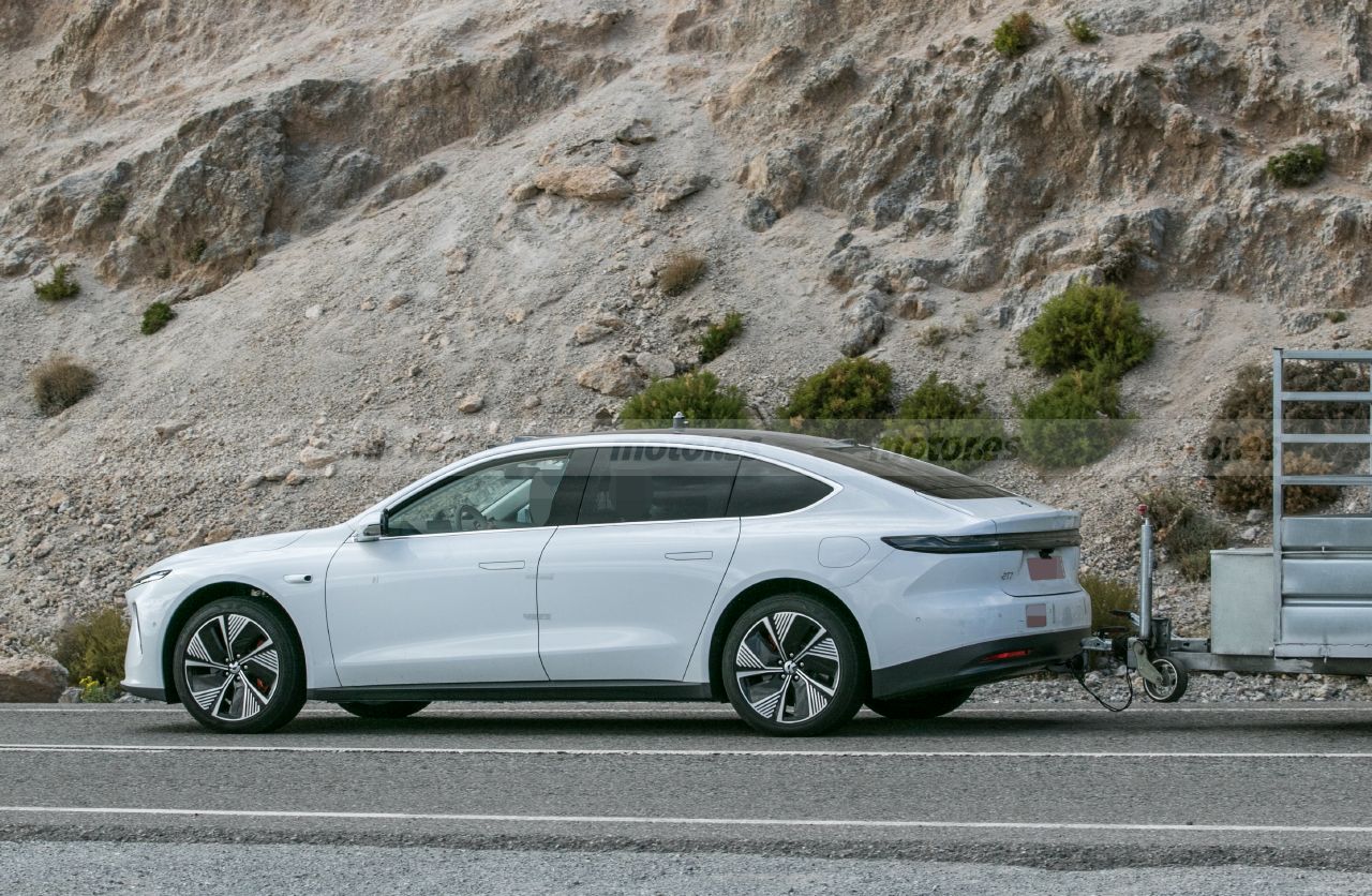 El NIO ET7 posa al desnudo en fotos espía, el eléctrico de +1000 km en Europa