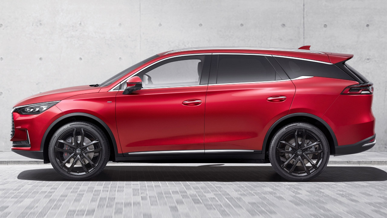 BYD Tang, llega a Europa un SUV de 7 plazas dispuesto a revolucionar la movilidad eléctrica