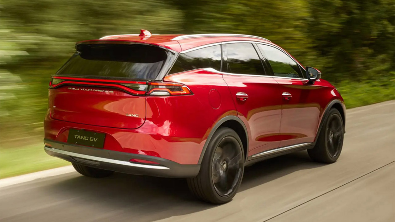 BYD Tang, llega a Europa un SUV de 7 plazas dispuesto a revolucionar la movilidad eléctrica