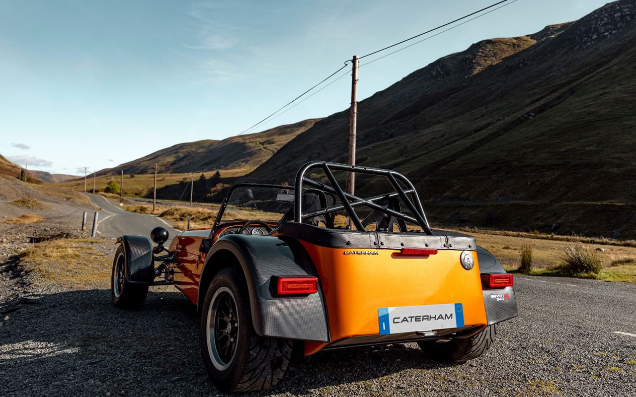 Llega el Caterham Seven 340, un nuevo deportivo muy ligero de armas tomar﻿