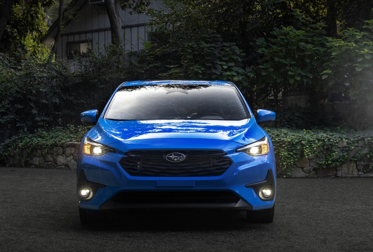 Subaru Impreza 2024, el nuevo compacto japonés debuta más deportivo y ...