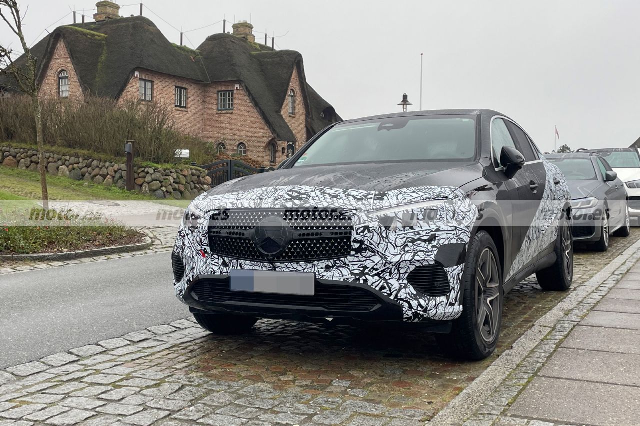 El nuevo Mercedes GLC Coupé afronta la última fase de pruebas de pre ...