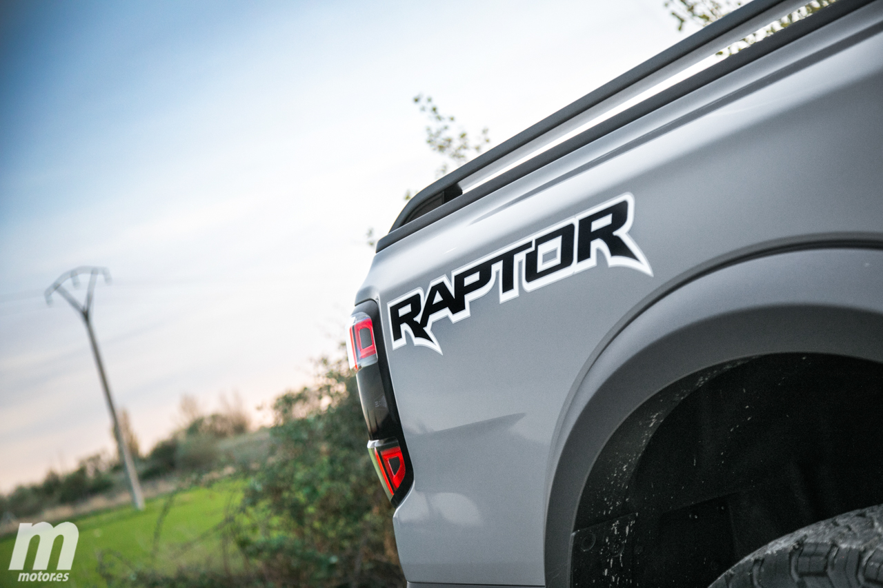 Prueba Ford Ranger Raptor 2023, la bestia ahora es más americana que nunca