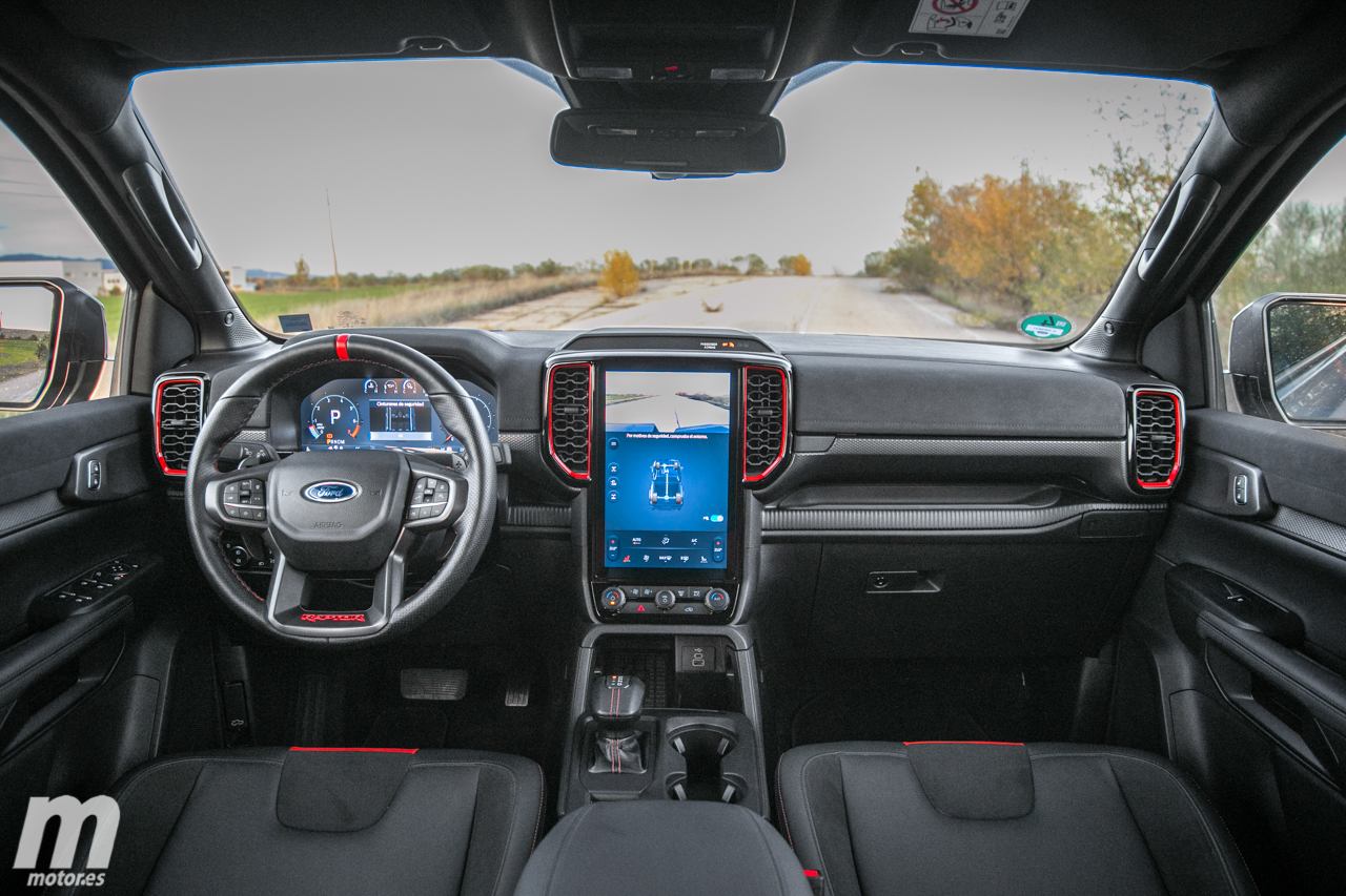 Prueba Ford Ranger Raptor 2023, la bestia ahora es más americana que nunca