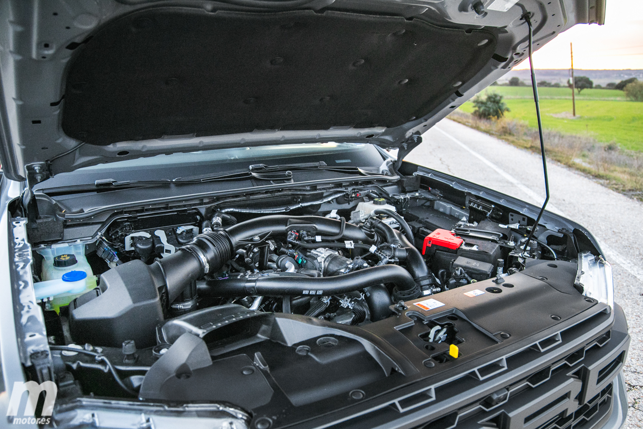 Prueba Ford Ranger Raptor 2023, la bestia ahora es más americana que nunca