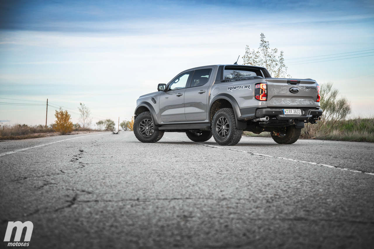 Prueba Ford Ranger Raptor 2023, la bestia ahora es más americana que nunca