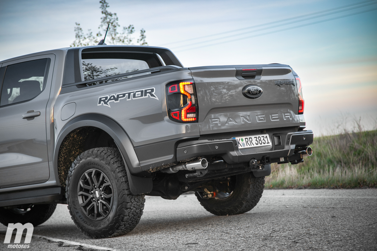 Prueba Ford Ranger Raptor 2023, la bestia ahora es más americana que nunca