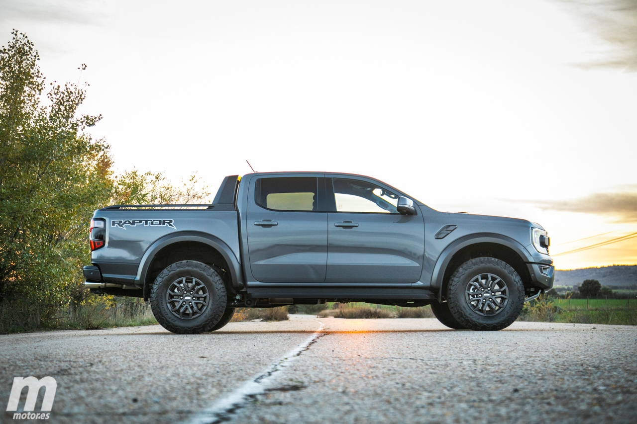 Prueba Ford Ranger Raptor 2023, la bestia ahora es más americana que nunca