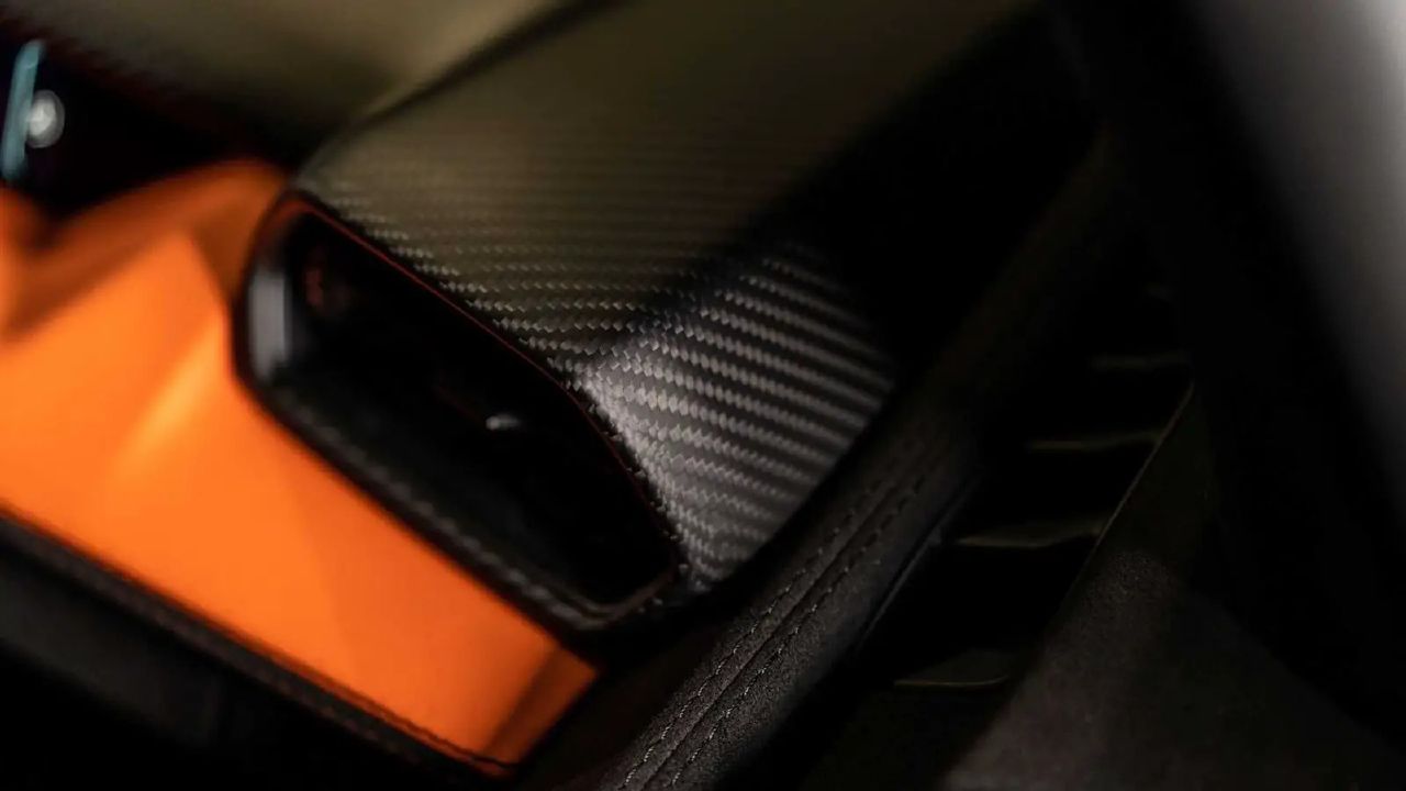 El nuevo Lamborghini Revuelto llega pisando fuerte, el primer PHEV con ...