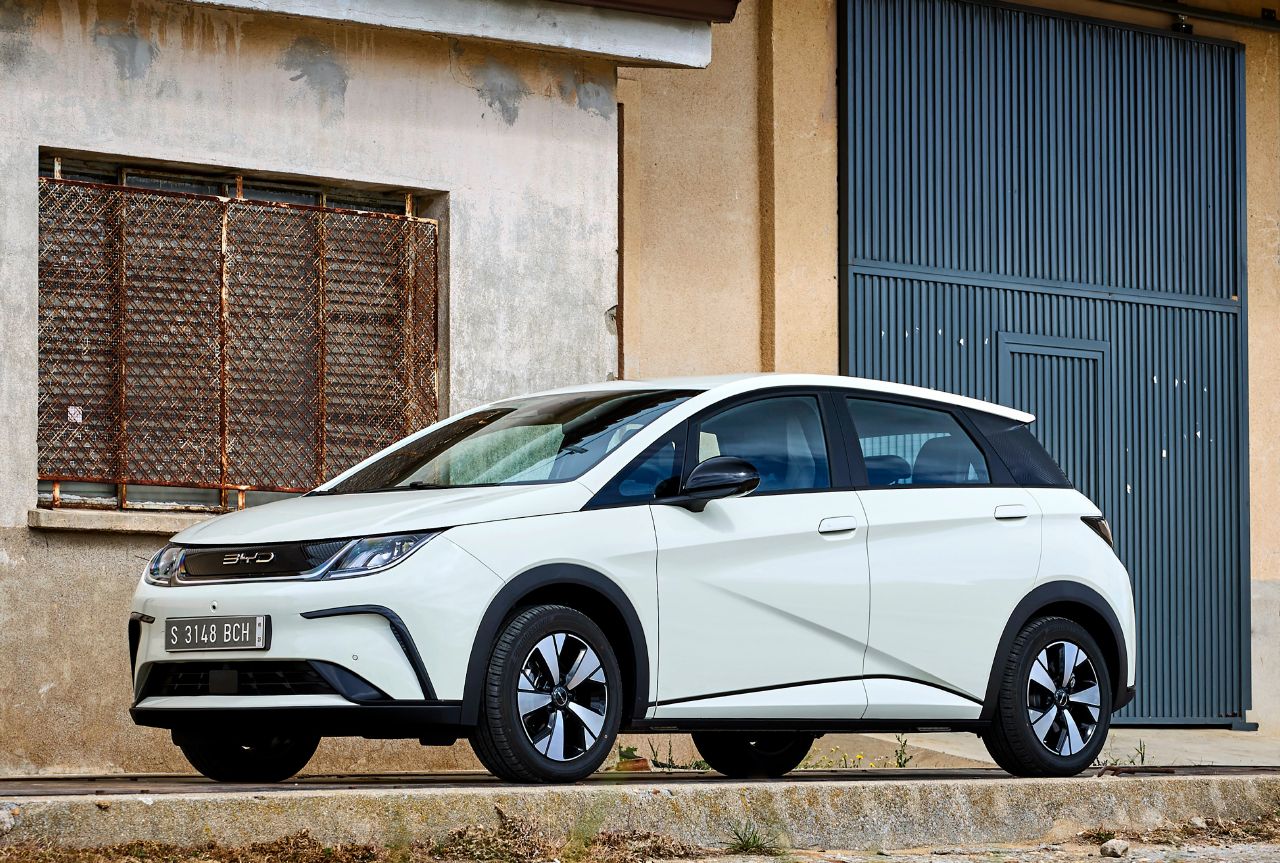 El nuevo BYD Dolphin prepara su lanzamiento en Europa, un compacto ...