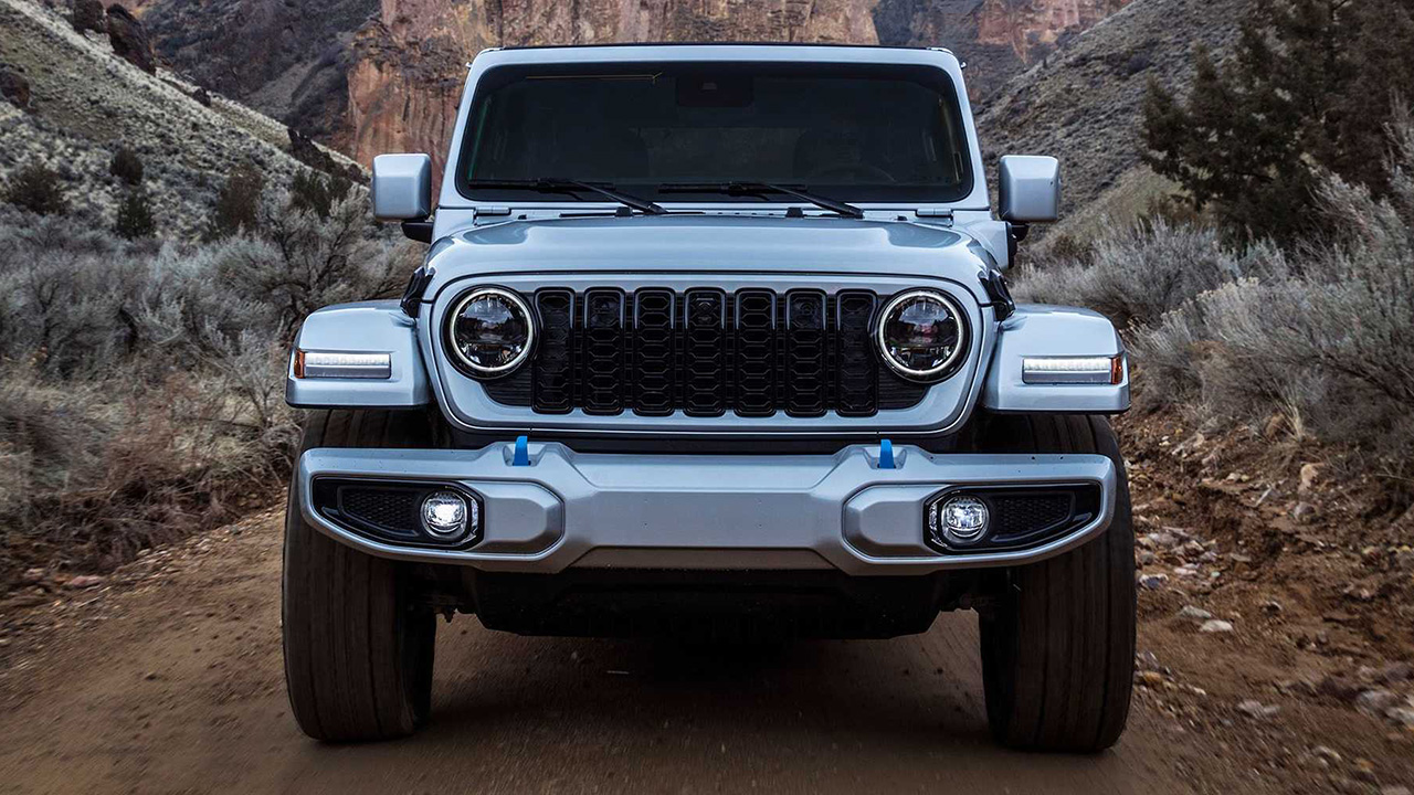 Desvelado el nuevo Jeep Wrangler 2023, un 4x4 más tecnológico con un renovado diseño exterior
