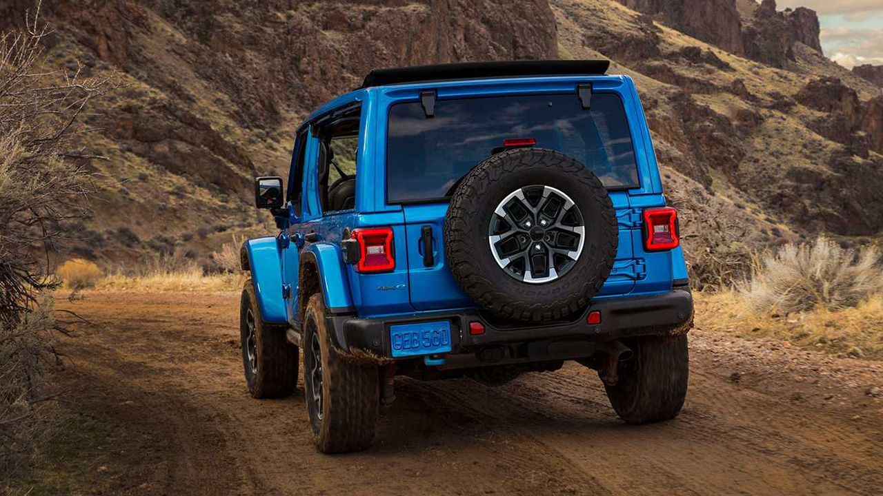 Desvelado el nuevo Jeep Wrangler 2023, un 4x4 más tecnológico con un renovado diseño exterior