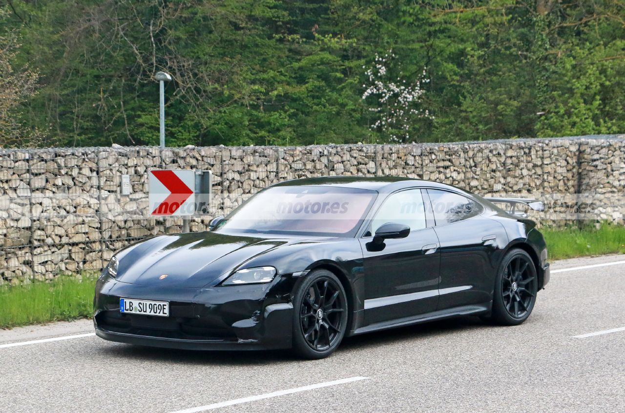 El nuevo Porsche Taycan Turbo GT vuelve a las pruebas, un tope de gama ...