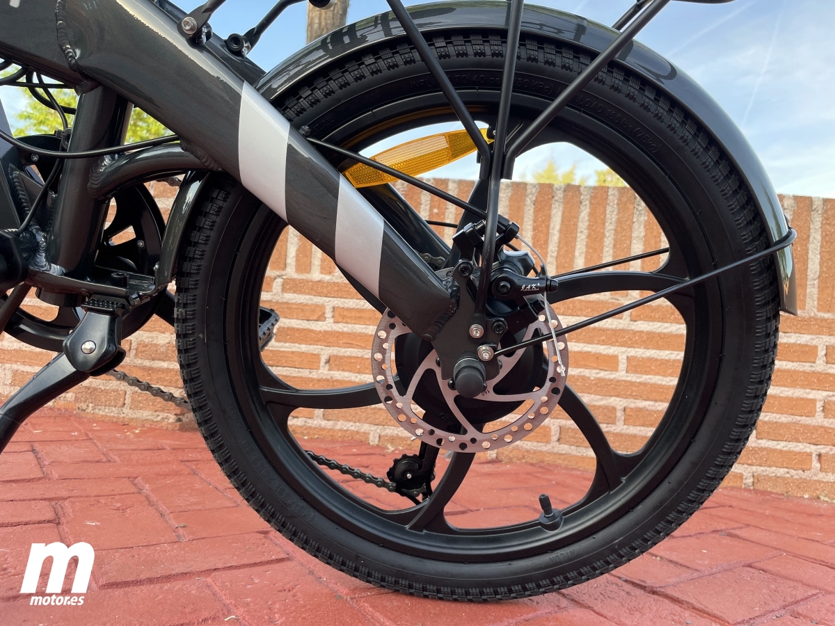 Probamos la PVY Z20 Pro, una bici eléctrica plegable muy interesante por menos de 800 euros