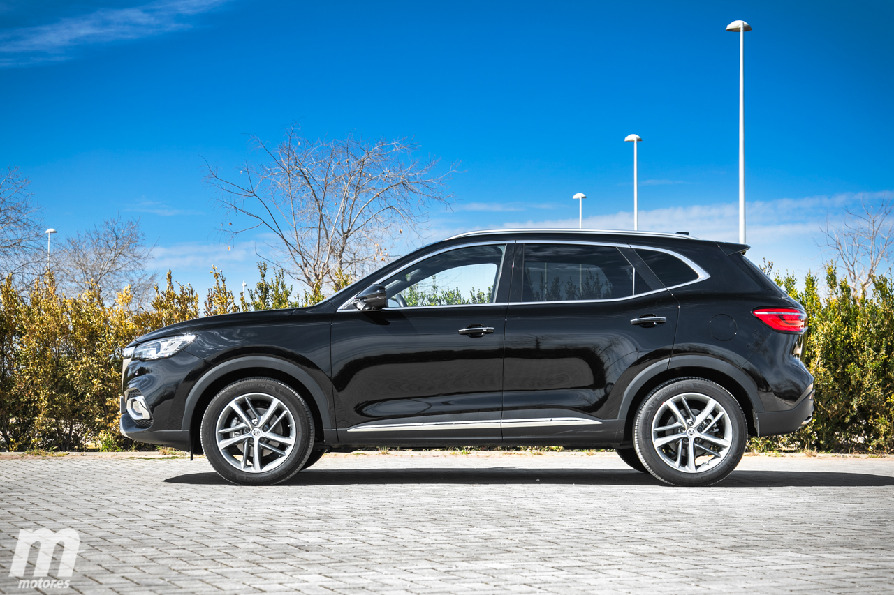 Comparativa KIA Sportage vs MG HS, ¿quién da más por menos? (Con vídeo)