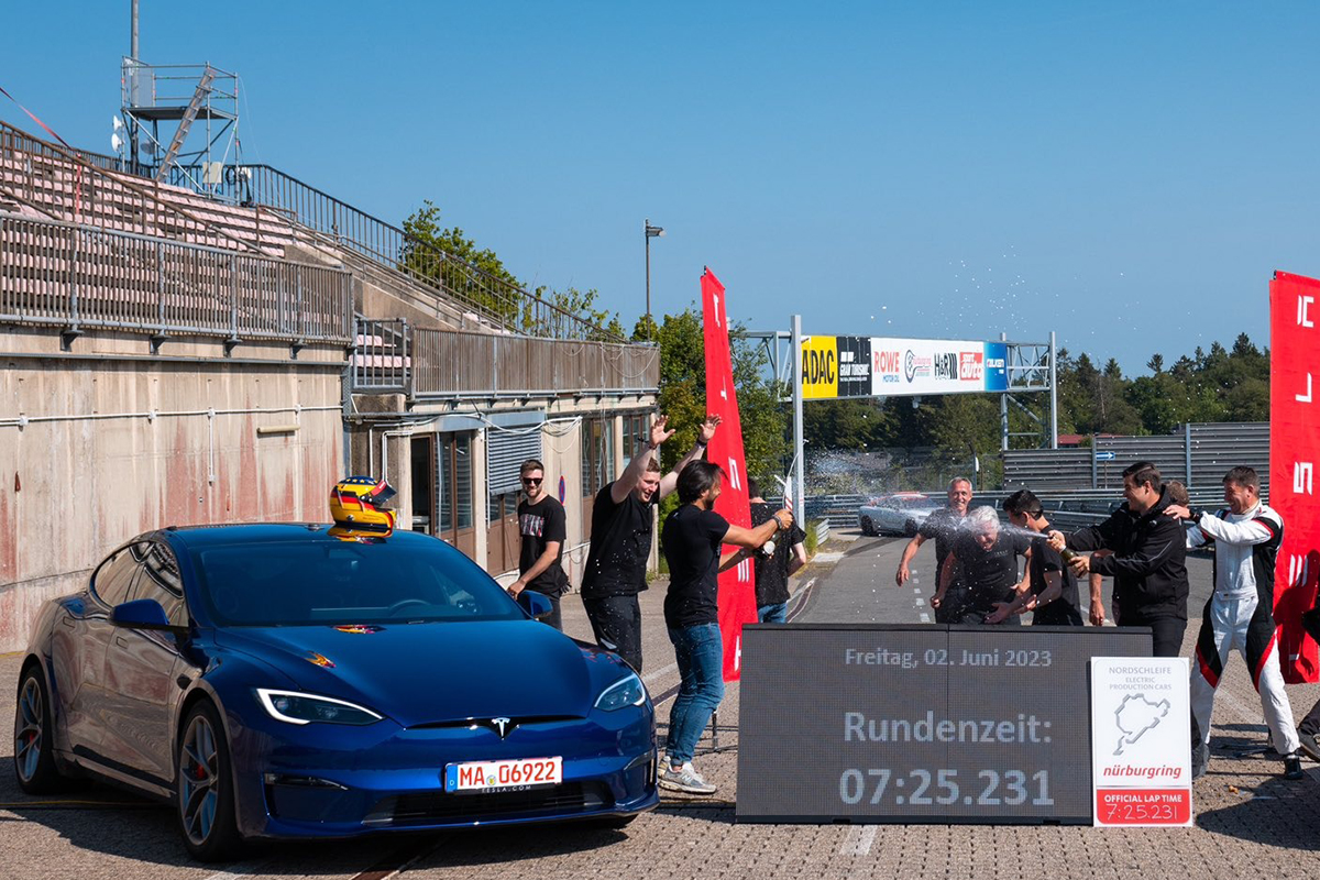 El Tesla Model S Plaid Track Pack se pone a la venta presumiendo de un ...