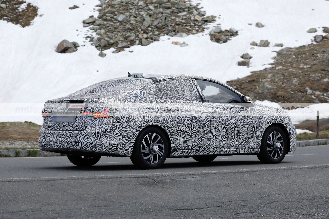 La nueva generación del Volkswagen Sagitar aparece por primera vez en ...