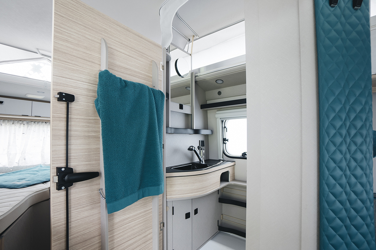 Hymer propone vivir el estilo Camper con las caravanas de Eriba Touring ...