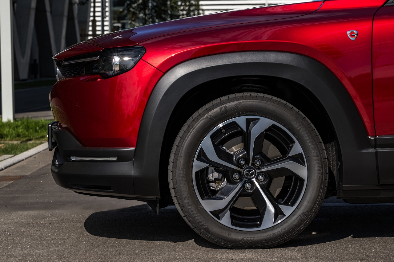 Prueba Mazda MX-30 R-EV, explorando lo diferente