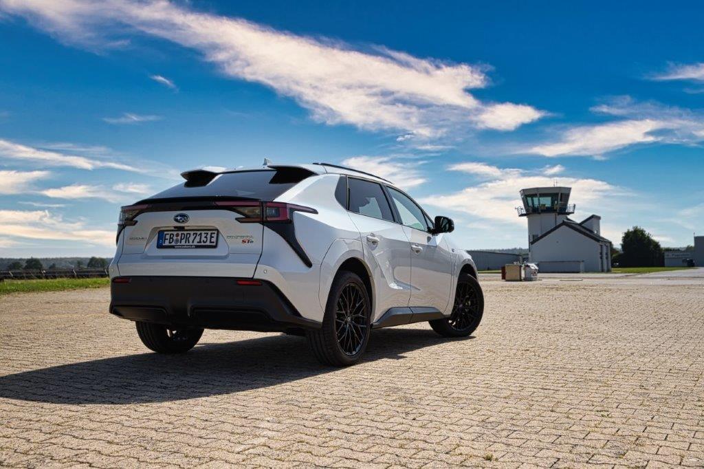 El Subaru Solterra STe se estrena en Alemania, simple cosmética en el ...