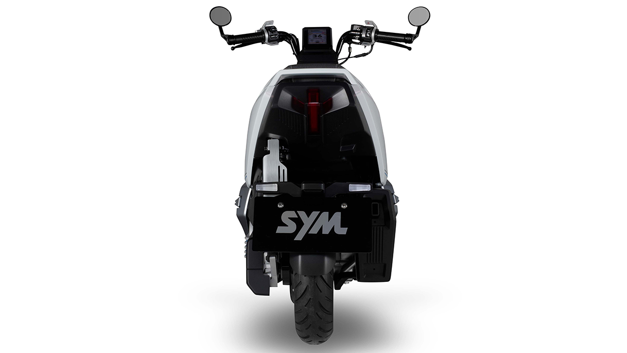 SYM desvela el primer scooter del mundo eléctrico con autonomía ...