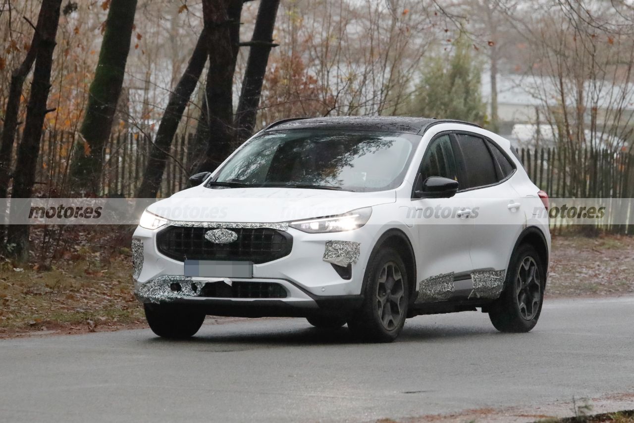 El Ford Kuga Facelift vuelve a escena con cambios notables al ...