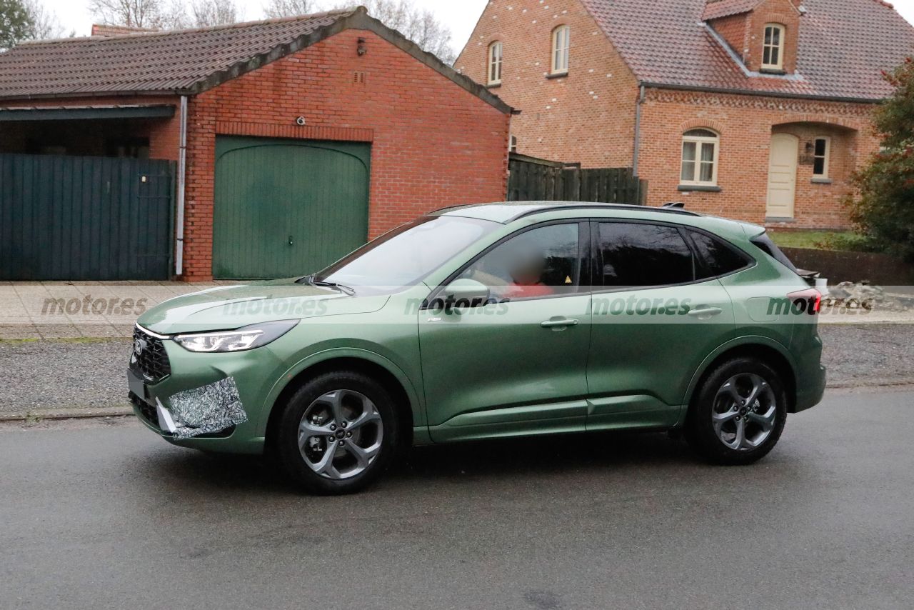 El Ford Kuga Facelift vuelve a escena con cambios notables al ...