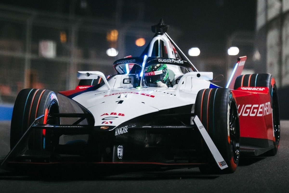 El campeón Jake Dennis muestra galones con su triunfo en el ePrix de Ad ...