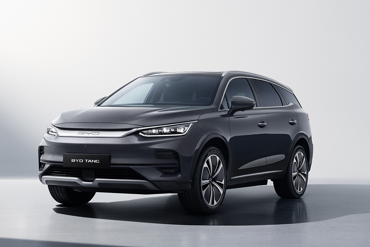 El renovado BYD Tang llega al Salón de Ginebra con importantes ...