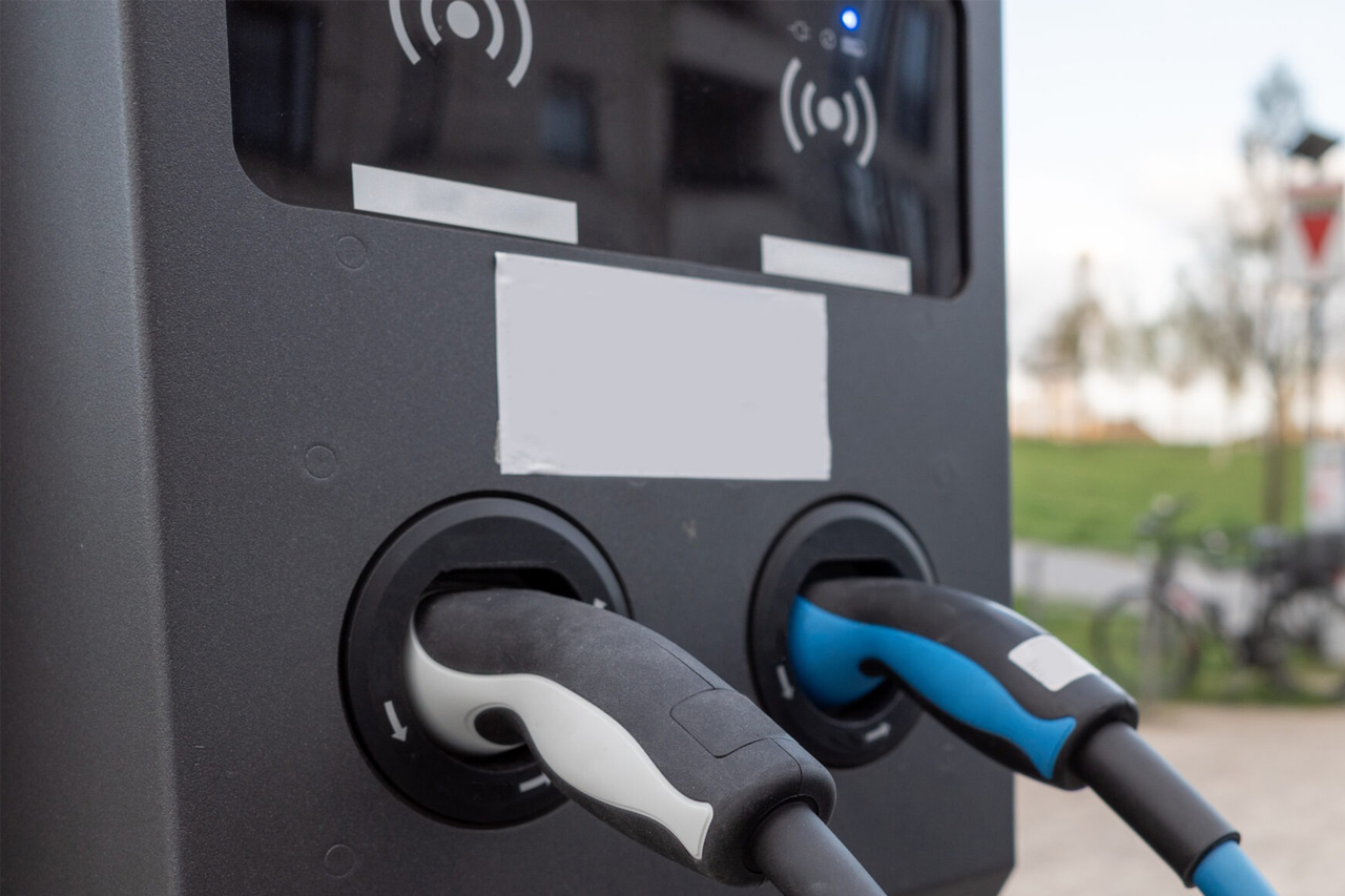 La UE se cansa de los países europeos y los obliga a instalar cargadores para coches eléctricos ...