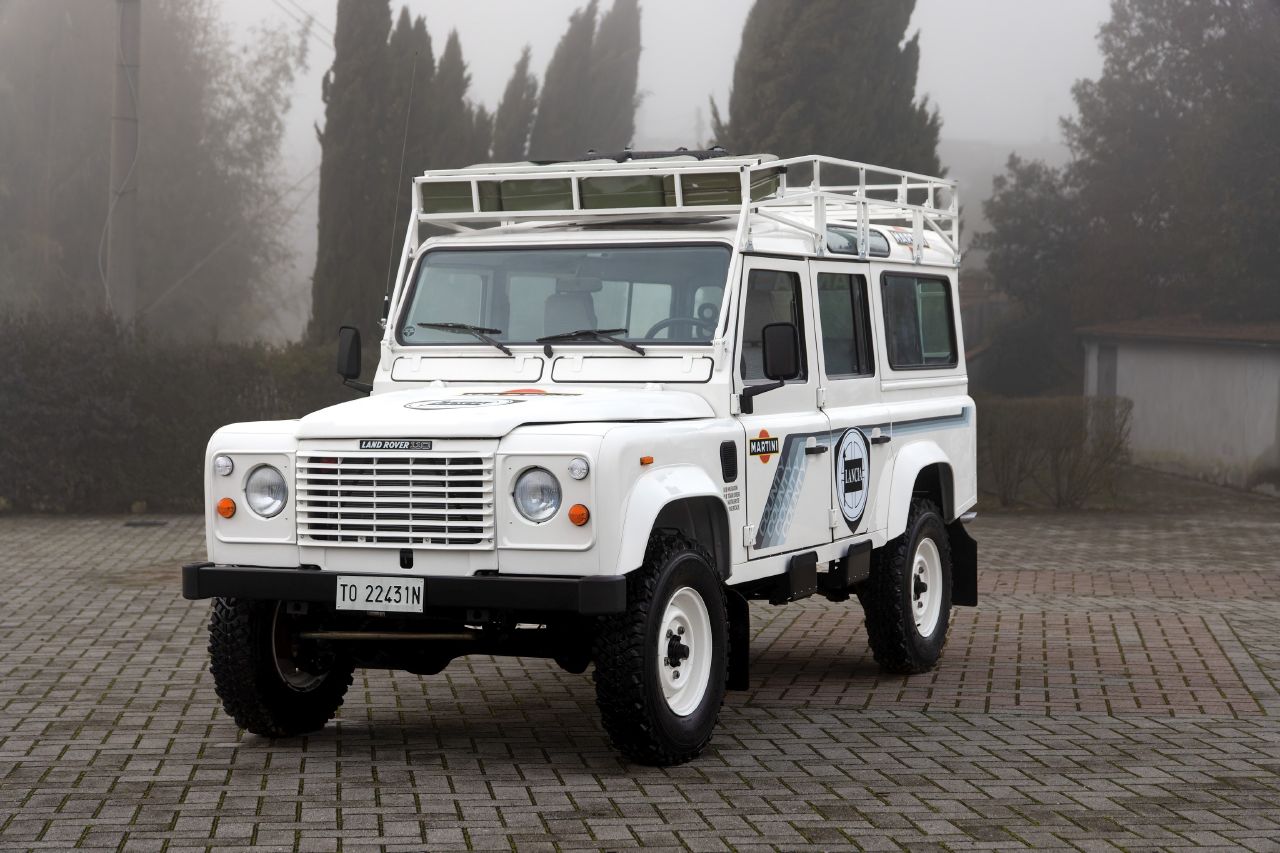 El raro ejemplar del Land Rover Defender 110 de Lancia busca nuevo ...