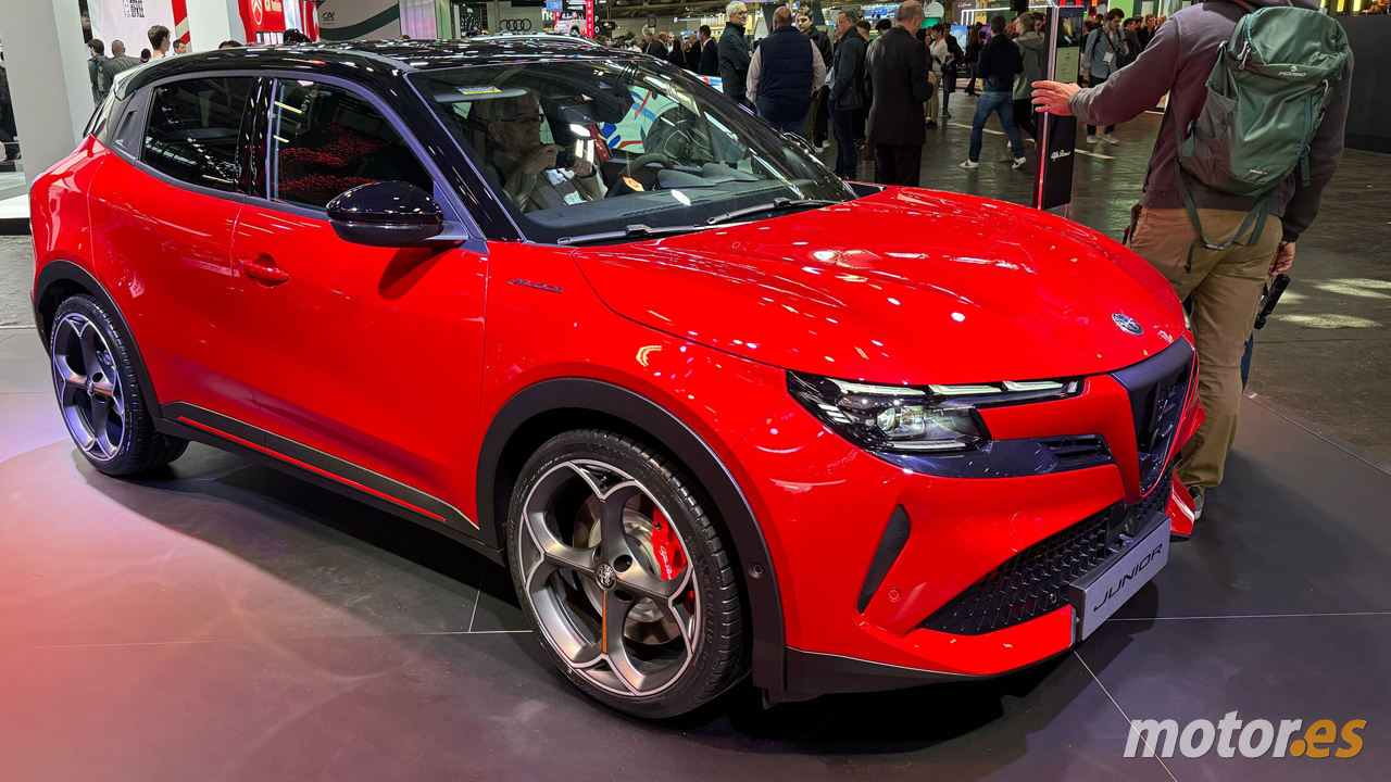 El nuevo Alfa Romeo Junior 280 Veloce es pura adrenalina eléctrica, el B-SUV más rápido llega en ...
