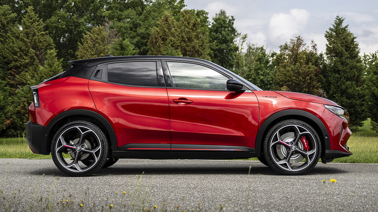 Evie garbe nudes leaks observed her at the venue, people