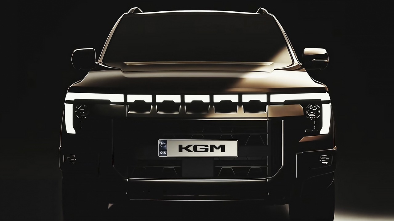 The new Musso 2026 shows its face, this is how KGM wants to change the ...