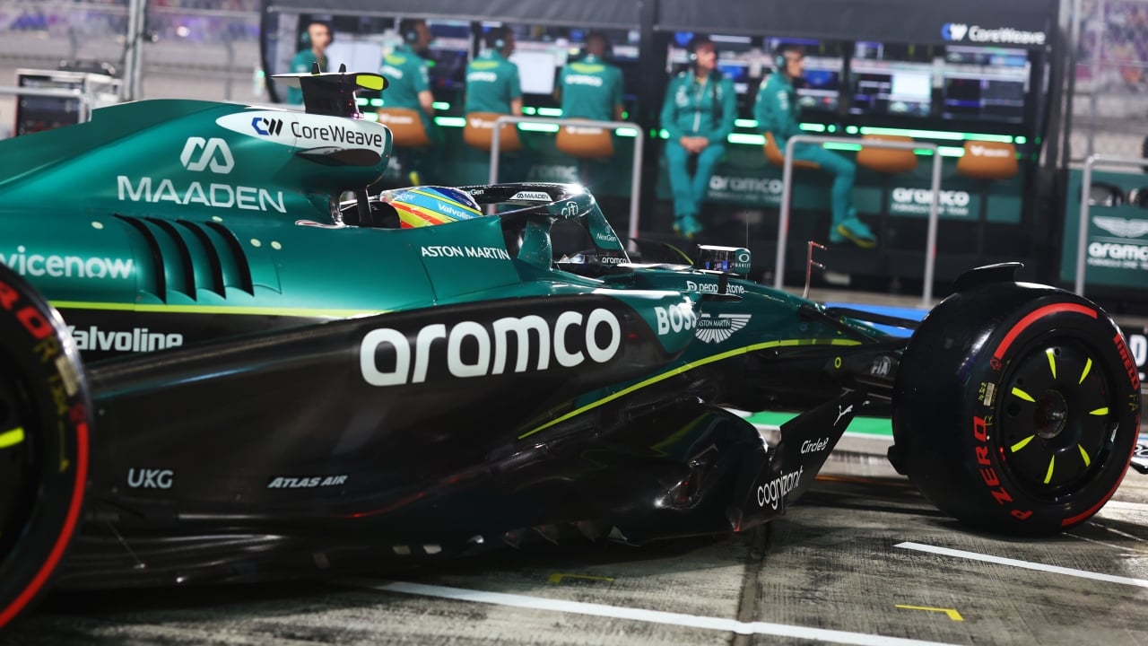 Alonso se luce ante Newey: “Parece que exagero las cosas, pero no hay más que ver los puntos”